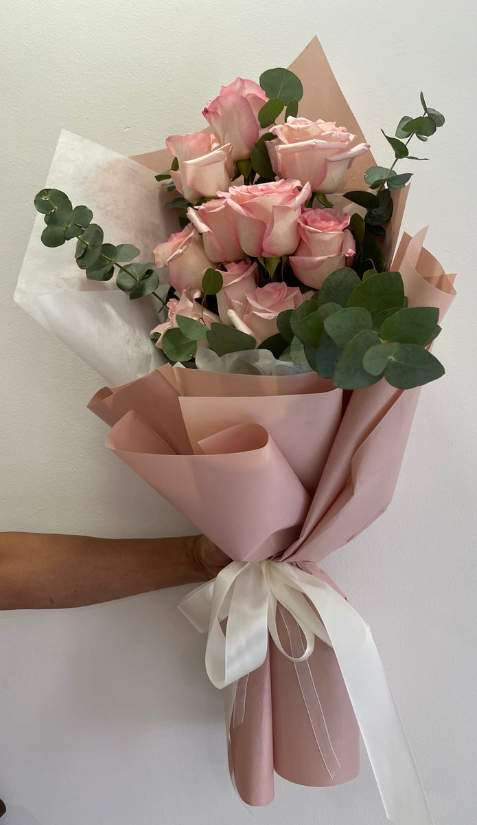 Endearing Pink Rose Bouquet – D'Hummingbird Online Floral